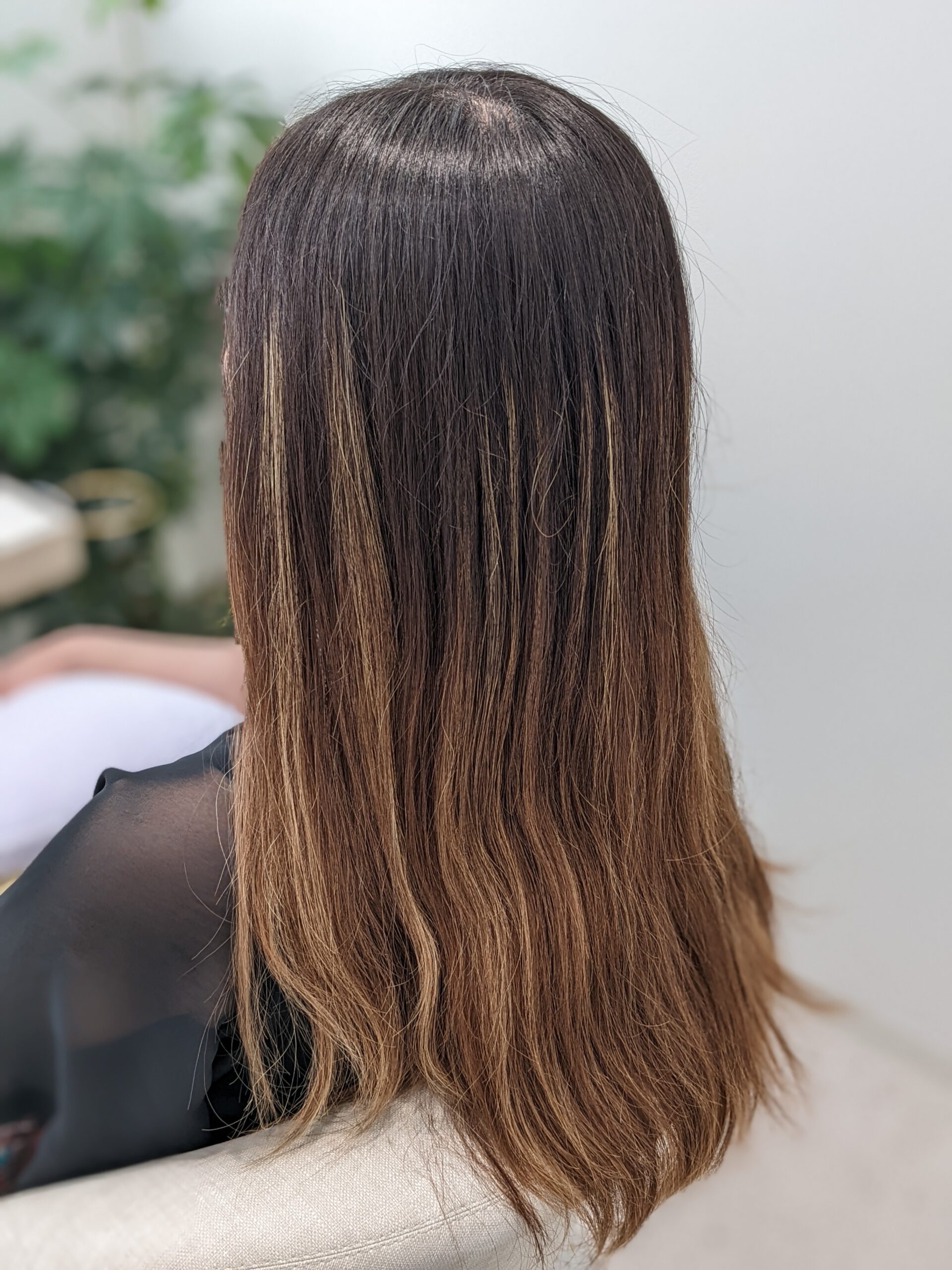 『ブリーチで死んだ。。。』そんなダメージでもツヤツヤの髪に。 Bxf Salon